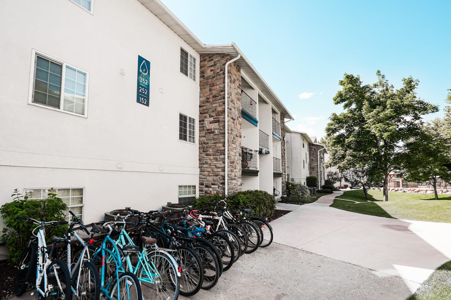 See Our Fantastic Apartments & Community Spaces | Raintree